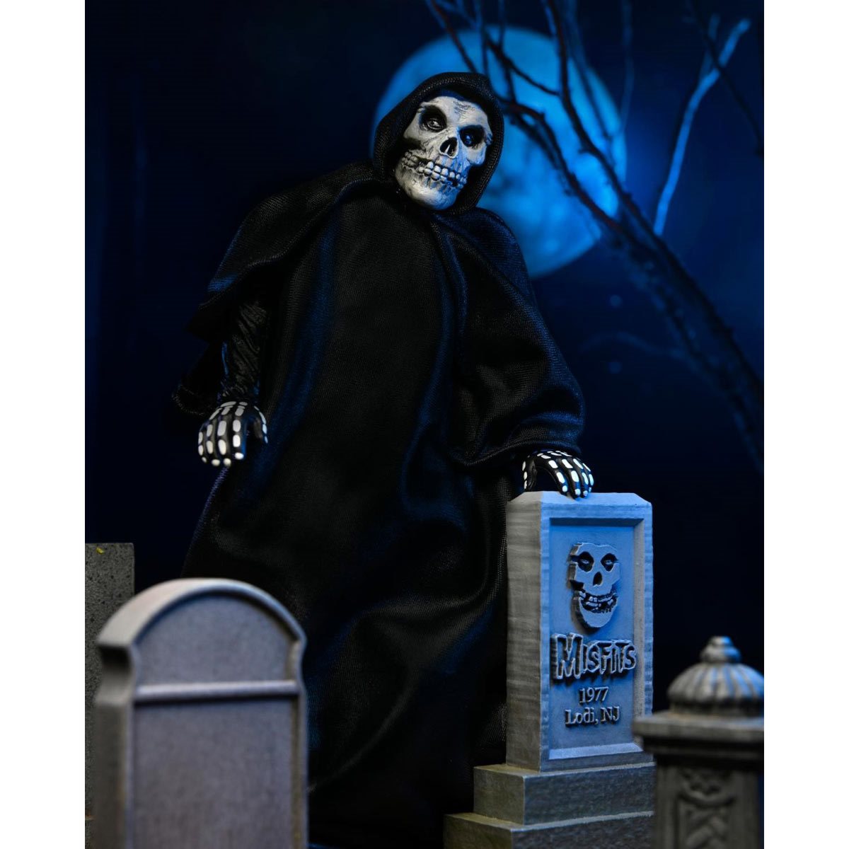 The Misfits Ultimate Fiend 7-Inch Scale Action Figure - Screamers Costumes