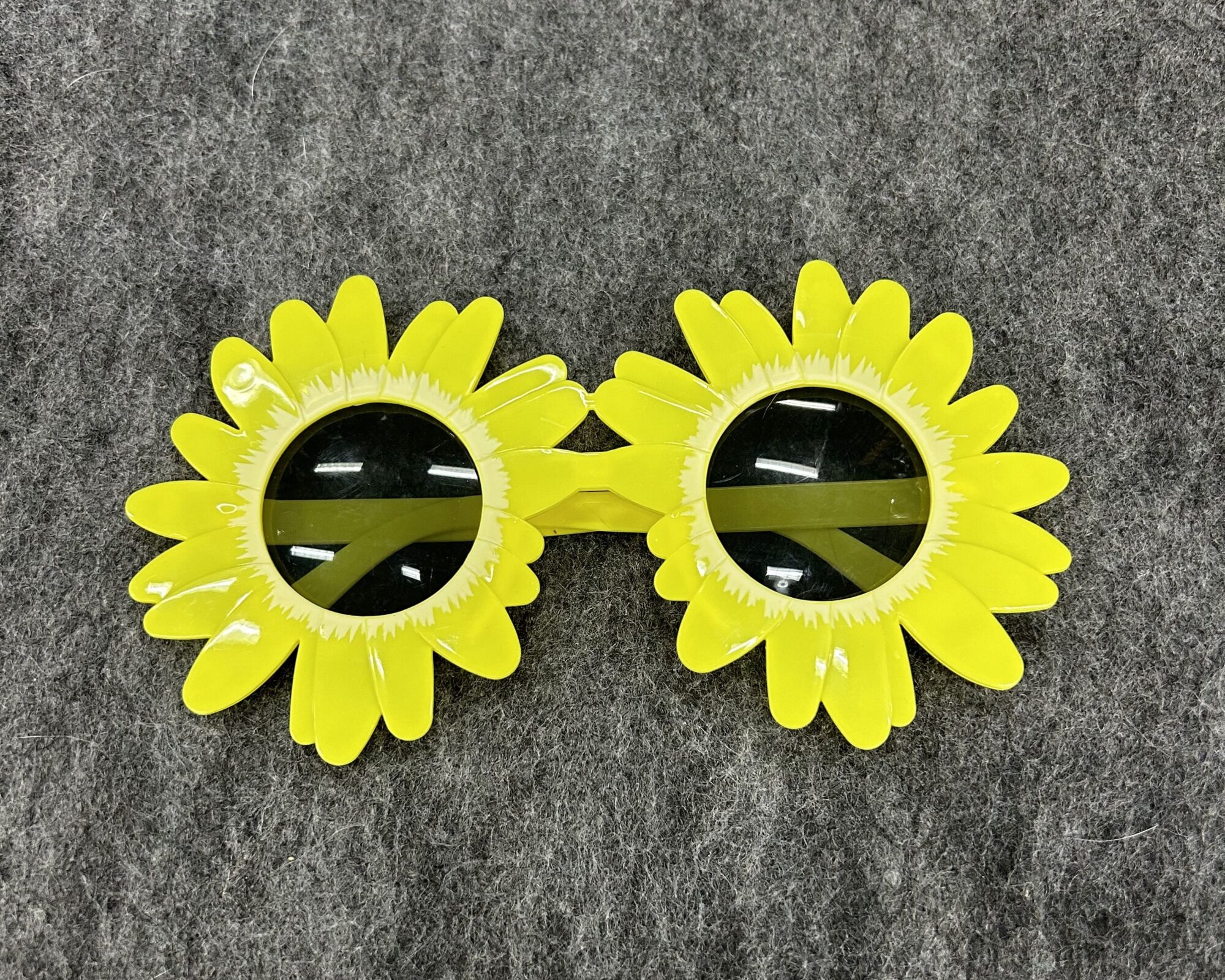 Terrifier Art the Clown Daisy Glasses - Screamers Costumes